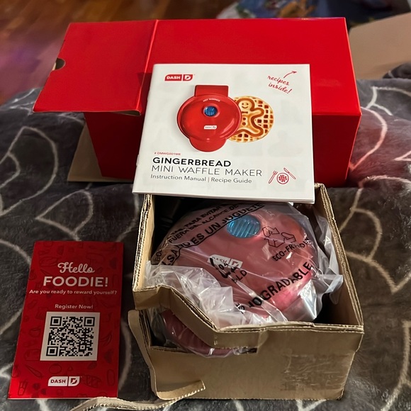 Dash | Kitchen | Dash Gingerbread Man Mini Waffle Iron Brand New | Poshmark